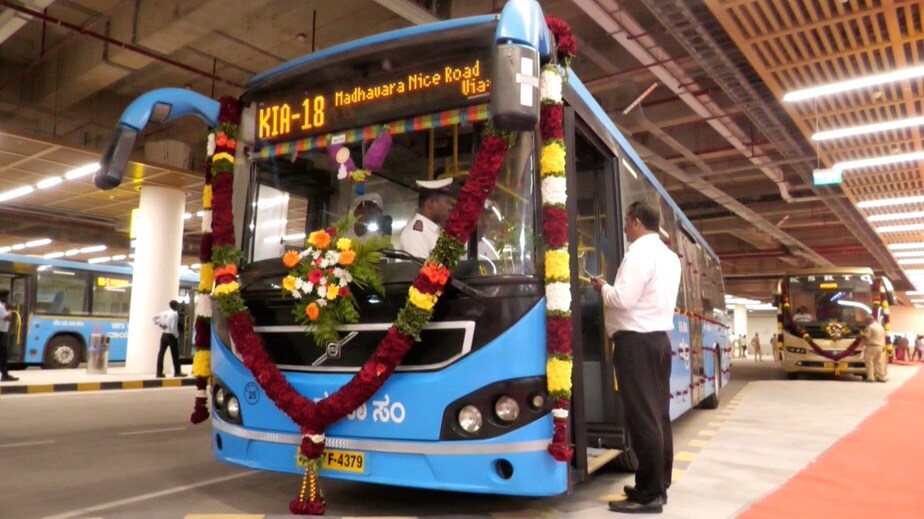 Hi-Tech Bus Stop: ವಿಮಾನ ನಿಲ್ದಾಣದಲ್ಲಿ ಹೈಟೆಕ್ ಬಸ್ ಸ್ಟಾಪ್ ಮಾಡಿದ ಬಿಎಂಟಿಸಿ ...
