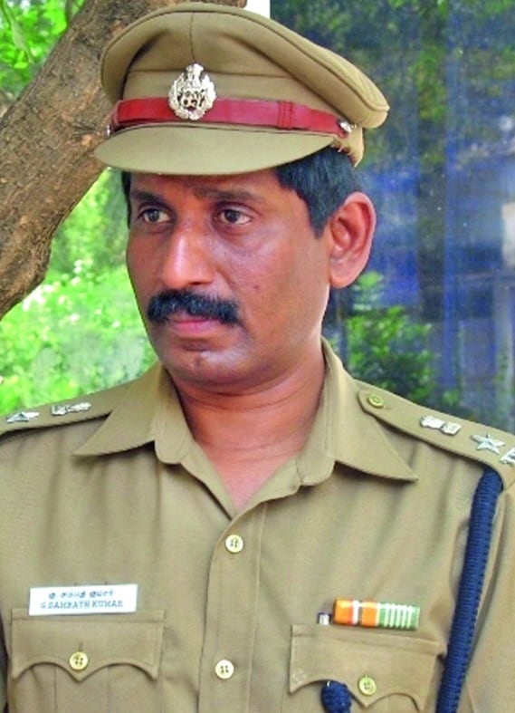 MS Dhoni: ಧೋನಿ ಮೇಲೆ ಫಿಕ್ಸಿಂಗ್ ಆರೋಪ! IPS ಅಧಿಕಾರಿಗೆ ಜೈಲು ಶಿಕ್ಷೆ ವಿಧಿಸಿದ ...