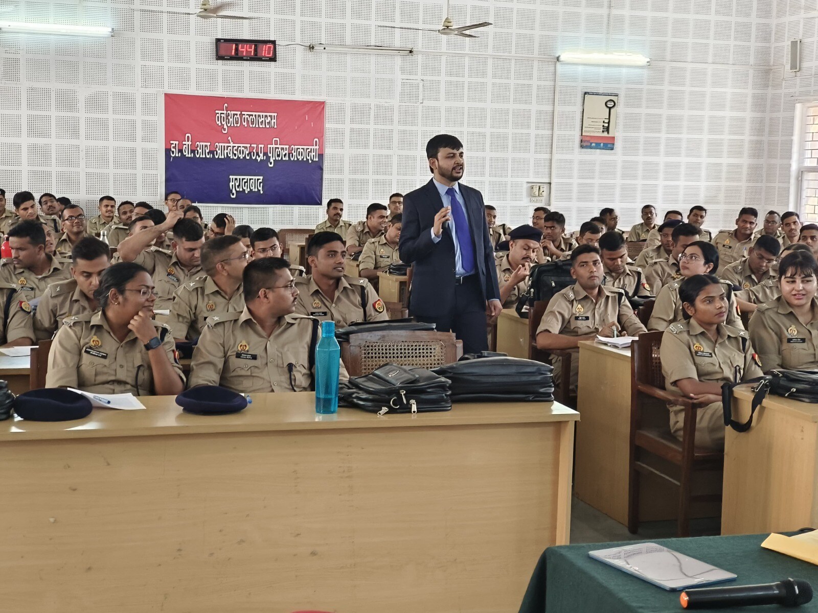 Success Story: 21 ವರ್ಷಕ್ಕೆ ಗ್ರಾಮ ದತ್ತು ಪಡೆದ ಯುವಕ! IAS-IPS ಅಧಿಕಾರಿಗಳಿಗೆ ...