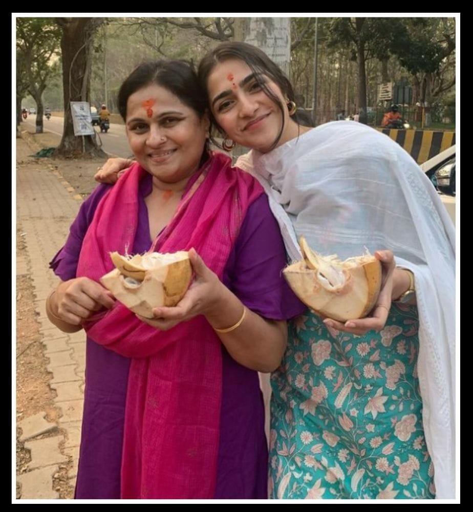 Rukmini Vasanth: ಮೈಸೂರಿನಲ್ಲಿ ಅಮ್ಮನ ಜೊತೆ ಸುತ್ತಾಡಿದ ರುಕ್ಮಿಣಿ ವಸಂತ್ ...