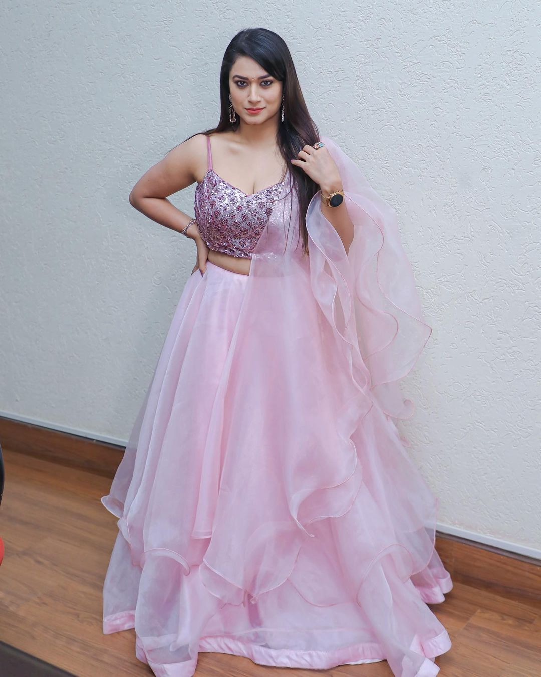 Bigg Boss Tanisha ಮುಚ್ಕೊಂಡು ನಿನ್ ಕೆಲ್ಸ ನೋಡ್ಕೋ ಹೀಗೆ ತನಿಷಾ ಖಡಕ್