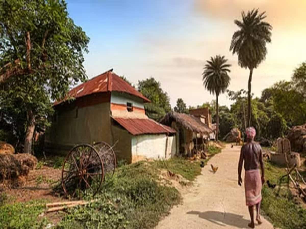 Weird Culture: ಭಾರತದ ಈ ಹಳ್ಳಿಯಲ್ಲಿ ಮಹಿಳೆಯರು ಬಟ್ಟೆ ಧರಿಸುವಂತಿಲ್ಲ! ಗಂಡನನ್ನು ...