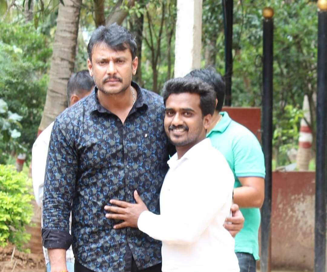 Darshan: ದರ್ಶನ್ ಜೊತೆ ಫ್ಯಾನ್ಸ್ ಫೋಟೋಸ್! ಇಲ್ಲಿವೆ ನೋಡಿ | Darshan birthday ...
