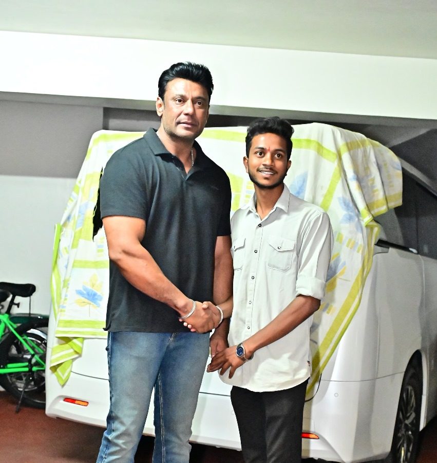 Darshan Birthday: ದರ್ಶನ್ ಜೊತೆಗೆ ನಿಮ್ಮ ಫೋಟೋಸ್ ಇಲ್ಲಿವೆ ನೋಡಿ | darshan ...