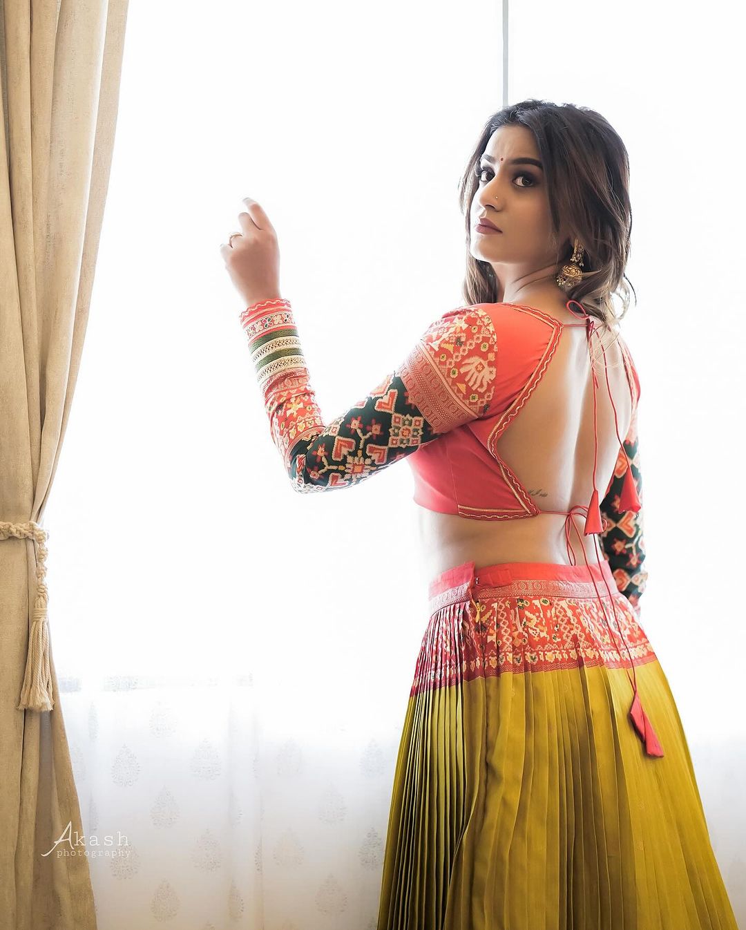 ಬಿಗ್ ಬಾಸ್ ಬೊಂಬೆಯ ಅಂದ ಕಂಡು ಬೆರಗಾದ್ರು ಬಾಯ್ಸ್ ! ನಮ್ರತಾ ಗೌಡ ಚೆಂದದ ಫೋಟೋಸ್ | Kannada Serial Actress ...