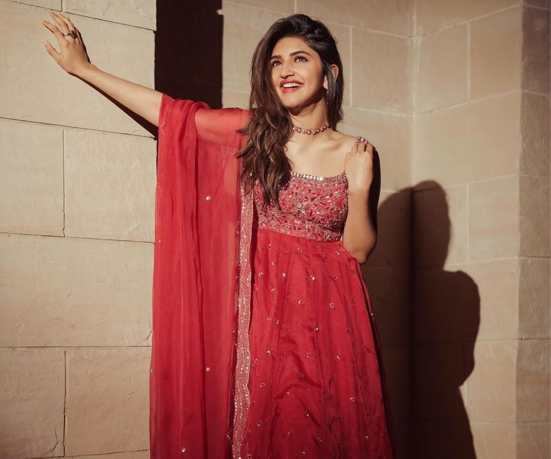 Sreeleela: ಏನಿದು? ಗೋಡೆ ಹತ್ತುತ್ತಿದ್ದೀರಾ? ಶ್ರೀಲೀಲಾ ಪೋಸ್ ನೋಡಿ ಕಾಲೆಳೆದ ...