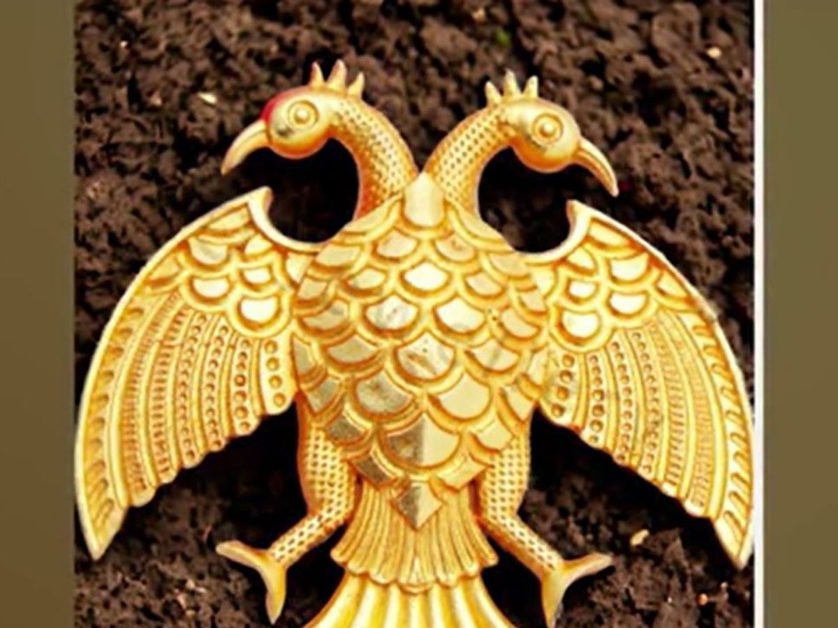 Karnataka Session 2024: ರಾಜ್ಯದ ಎಲ್ಲಾ ಶಾಸಕರಿಗೆ 3 ಚಿನ್ನ ಲೇಪಿತ ಬ್ಯಾಡ್ಜ್ ...