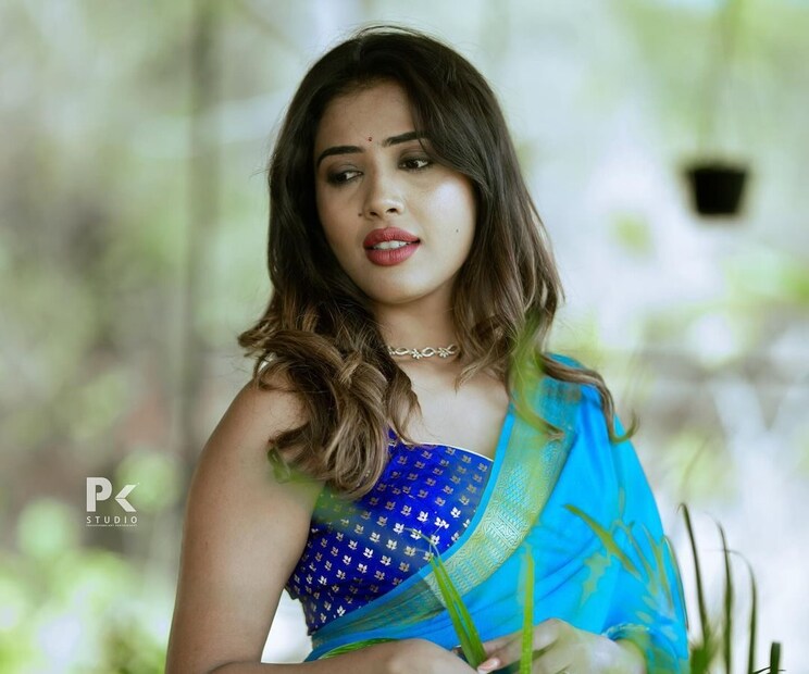 Sara Annaiah: ಆಕಾಶನೀಲಿ ಬಣ್ಣದ ಸೀರೆಯಲ್ಲಿ ಸಾರಾ ಅಣ್ಣಯ್ಯ! ಮಹಿಳಾ ದಿನದಂದು ...