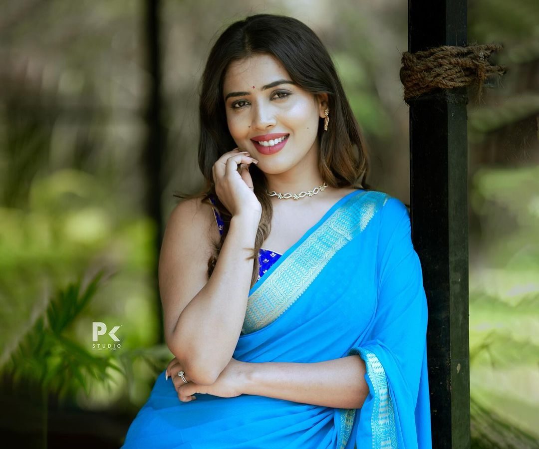 Sara Annaiah: ಆಕಾಶನೀಲಿ ಬಣ್ಣದ ಸೀರೆಯಲ್ಲಿ ಸಾರಾ ಅಣ್ಣಯ್ಯ! ಮಹಿಳಾ ದಿನದಂದು ...