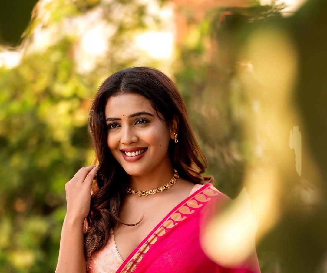 Sara Annaiah: ಅಜ್ಜಿಯ ಸೀರೇನಾ? ಸಾರಾ ಅಣ್ಣಯ್ಯ ಉಟ್ಟ ಸಿಂಪಲ್ ಸೀರೆ ಮೇಲೆ ...