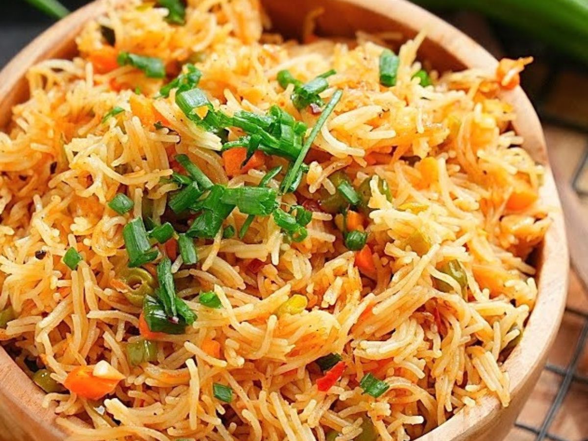 ಅನ್ನ-ನೂಡಲ್ಸ್ ಬಿಟ್ಟಾಕಿ, ಶ್ಯಾವಿಗೆಯಲ್ಲಿ ಮಾಡಿ ಫ್ರೈಡ್ ರೈಸ್; ಮಕ್ಕಳು ಬಾಯಿ ...