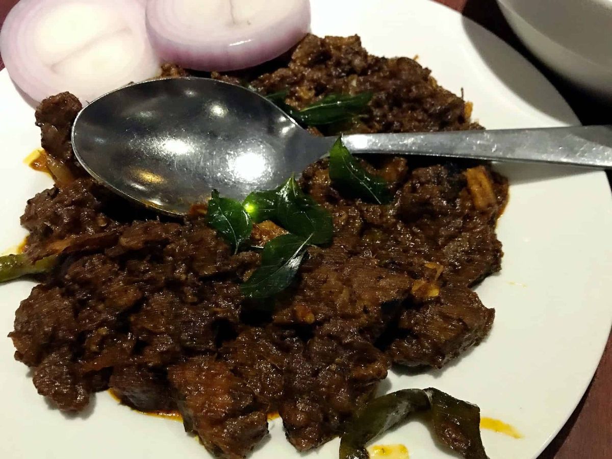 ಹಳ್ಳಿ ಸ್ಟೈಲ್ ತಲೆ ಮಾಂಸ ಫ್ರೈ; ಈ ಬಾರಿ ಹೊಸ ತೊಡಕು ದಿನ ತಪ್ಪದೇ ಟ್ರೈ ಮಾಡಿ ...