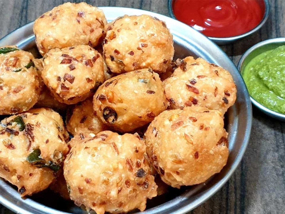 ಮದುವೆ-ನಾಮಕರಣದಲ್ಲಿ ಮಾಡೋ ಉಂಡೆ ಪಕೋಡ ಹೀಗೆ ಮಾಡಿ; ಸಖತ್ ಟೇಸ್ಟಿ ಆಗಿರುತ್ತೆ ...