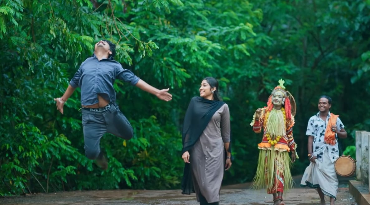 Aarata Movie: ದೇವರ ಜಳಕದ ಕಥೆ ಆಧರಿಸಿ ಬರುತ್ತಿದೆ 'ಆರಾಟ'; ಸರಕಾರಿ ಶಾಲೆಯ ರಂಜನ್ ...