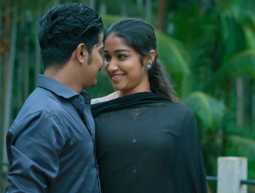 Aarata Movie: ದೇವರ ಜಳಕದ ಕಥೆ ಆಧರಿಸಿ ಬರುತ್ತಿದೆ 'ಆರಾಟ'; ಸರಕಾರಿ ಶಾಲೆಯ ರಂಜನ್ ...