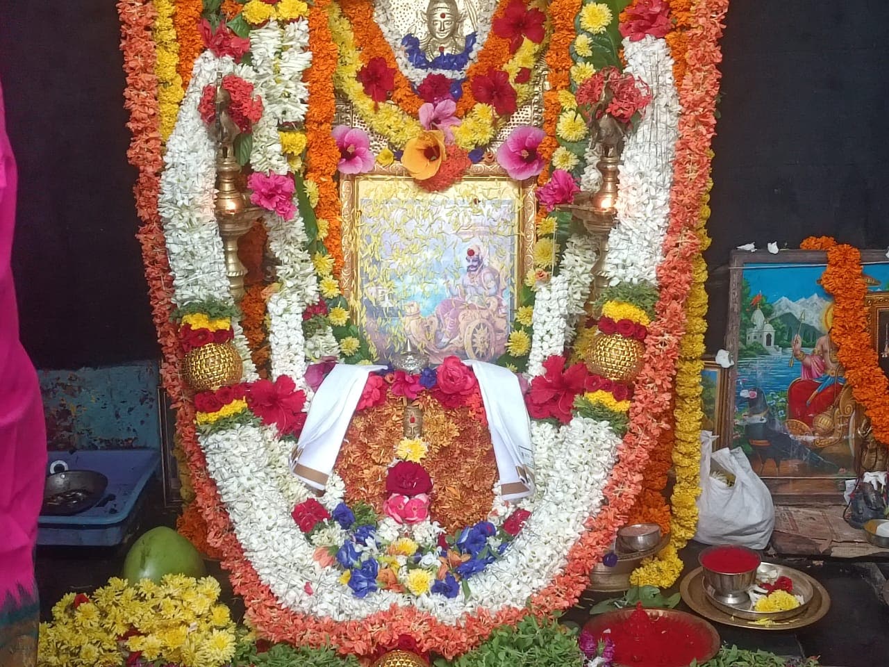 Lord Shani Temple: ಅನಾಮಿಕ ಅಜ್ಜ-ಅಜ್ಜಿಯ ಭಕ್ತಿಗೆ ಒಲಿದ ಶನೀಶ್ವರ; ಮುಂದೆ ...