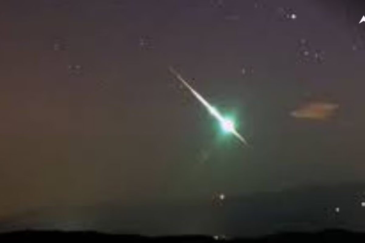 ಏಕಾಏಕಿ ಹಗಲಾದ ರಾತ್ರಿ! ಆಕಾಶದಲ್ಲಿ ಬೆಂಕಿಯ ಚೆಂಡನ್ನು ನೋಡಿ ಭಯಗೊಂಡ ಜನರು! ಏನಿದು ...