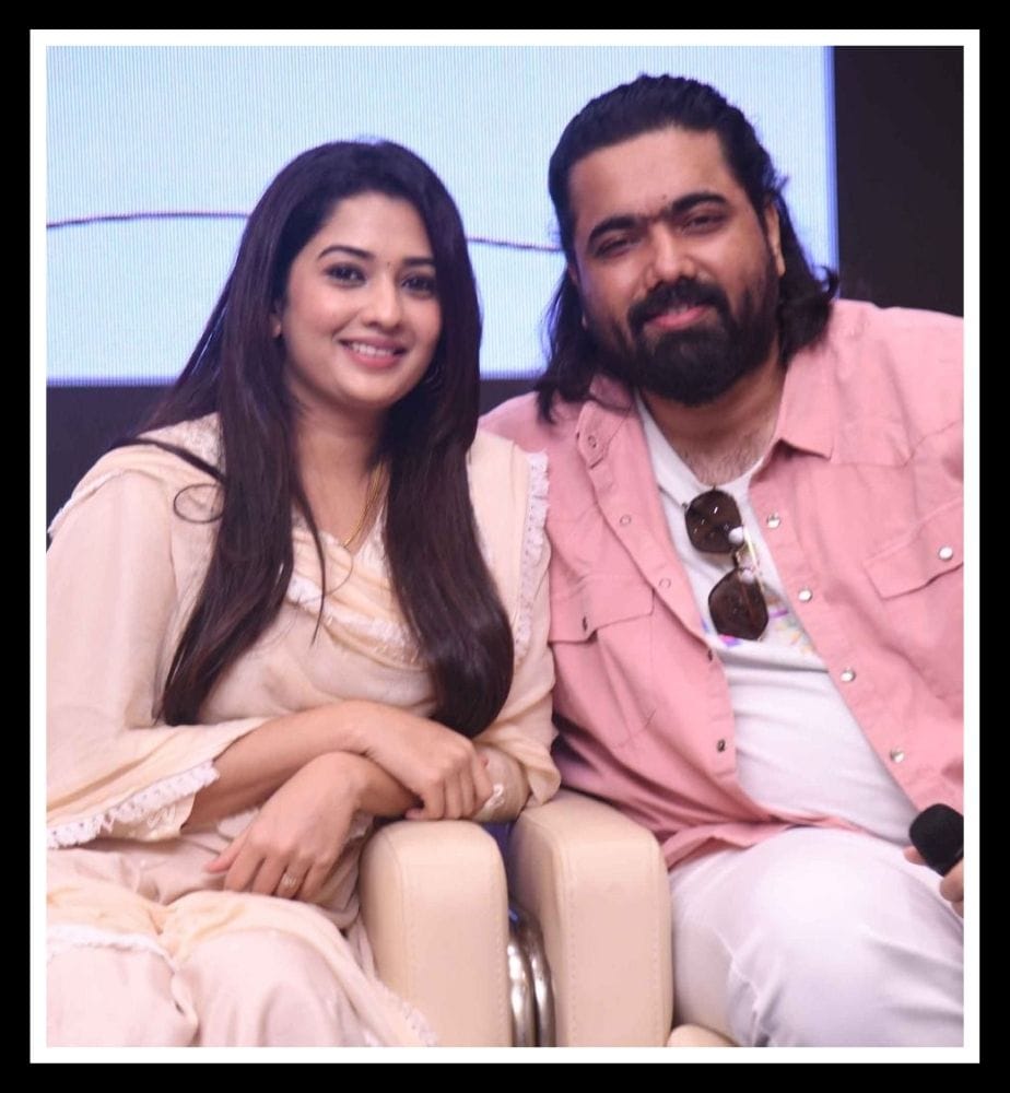 Tharun Marriage: ಸ್ಯಾಂಡಲ್ ವುಡ್ ಹೊಸ ಜೋಡಿ; ತರುಣ್ ಸುಧೀರ್ ಮತ್ತು ಸೋನಲ್ ...