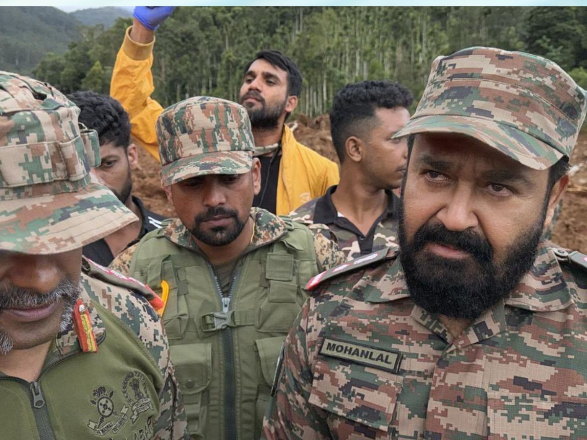 mohanlal visits army base camp at wayanad to visit landslide effected ...