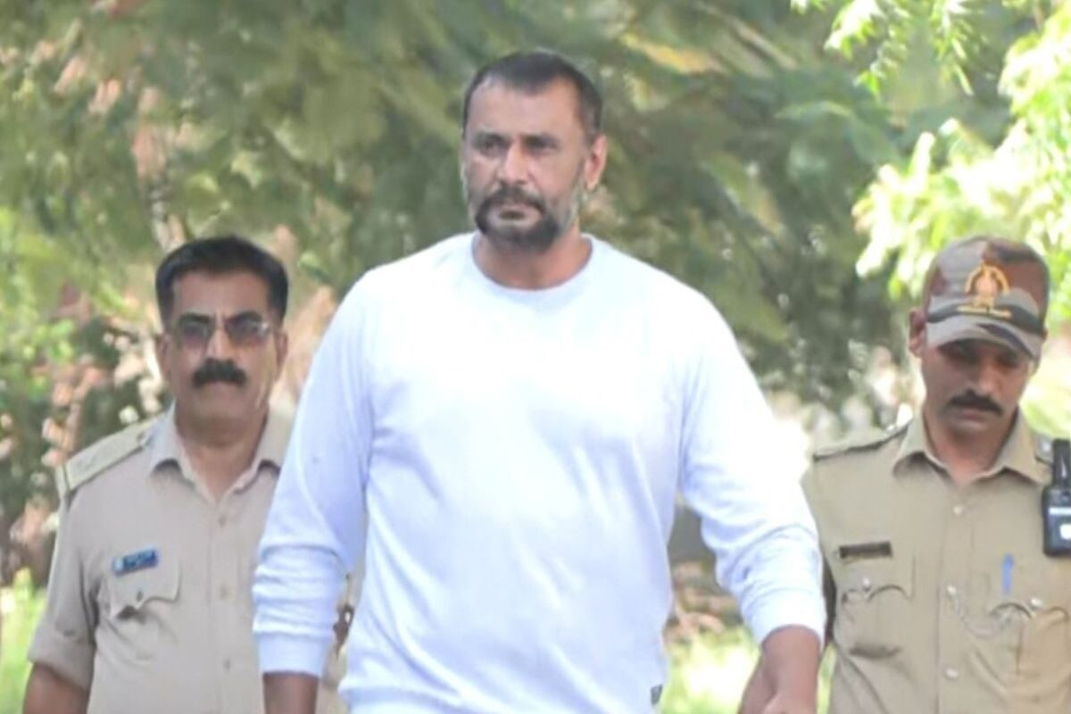 Darshan: ಜಾಮೀನು ಟೆನ್ಶನ್ ನಡುವೆ ದರ್ಶನ್‌ಗೆ ಹೊಸ ಸಂಕಷ್ಟ! ದಾಸನ ಮನೆ ಮೇಲೆ ...