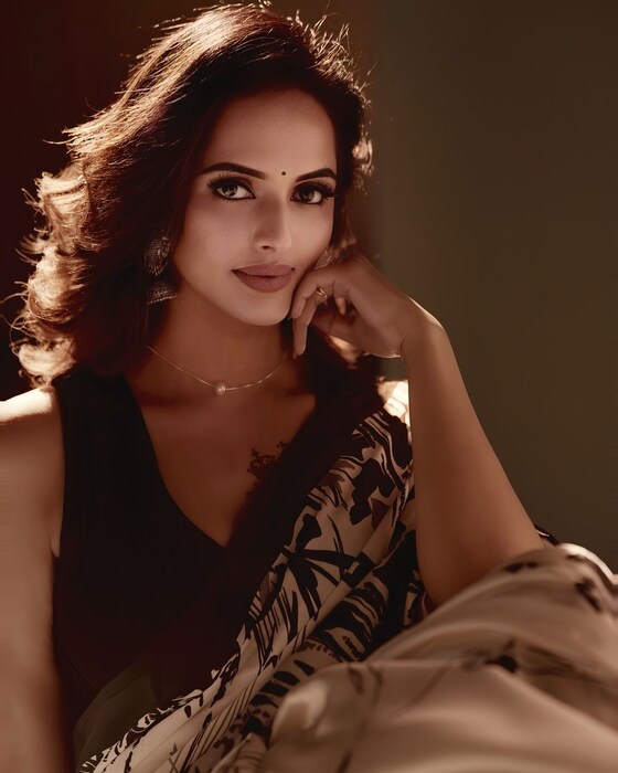 Jyothi Rai: ಸಿಕ್ಕಾಪಟ್ಟೆ ಹಾಟ್ ಆಗಿ ಸೀರೆ ಉಟ್ಟ ಜ್ಯೋತಿ ರೈ! ಗಂಡನ ಕಮೆಂಟ್ ಏನ್ ...