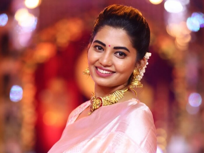 Lakshmi Nivasa Serial: ಕೆಂಪು ಸೀರೆಯುಟ್ಟು ಸಖತ್‌ ಮಿಂಚಿದ ಸಿದ್ದೇಗೌಡ್ರ ಭಾವನ ಮೇಡಂ! | Lakshmi Nivasa ...