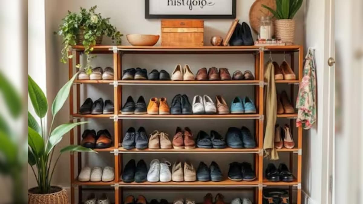 Vastu Tips: ಮನೆಯಲ್ಲಿ ಚಪ್ಪಲಿ ಸ್ಟ್ಯಾಂಡ್‌ ಈ ದಿಕ್ಕಿನಲ್ಲೇ ಇರಿಸಿ! ಇಲ್ಲದಿದ್ರೆ ...