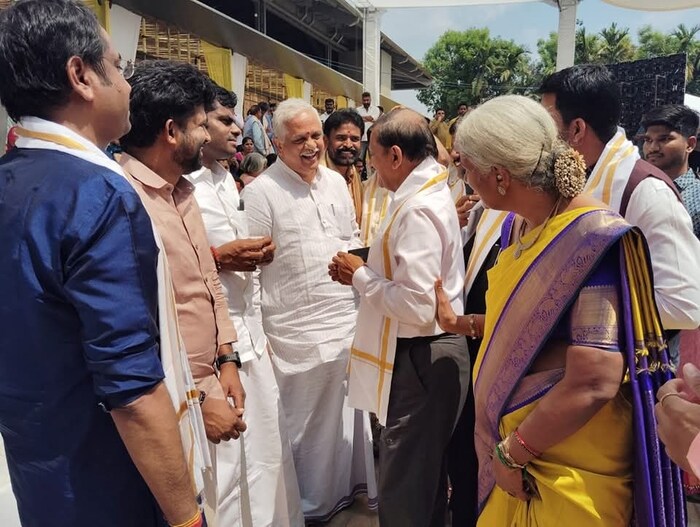 Tejasvi Surya: ಶಿವಶ್ರೀ ಸ್ಕಂದ ಕೈ ಹಿಡಿದ ಸಂಸದ ತೇಜಸ್ವಿ ಸೂರ್ಯ; ಅದ್ಧೂರಿ ಮದುವೆ ಫೋಟೋಗಳು ಇಲ್ಲಿವೆ ನೋಡಿ ...