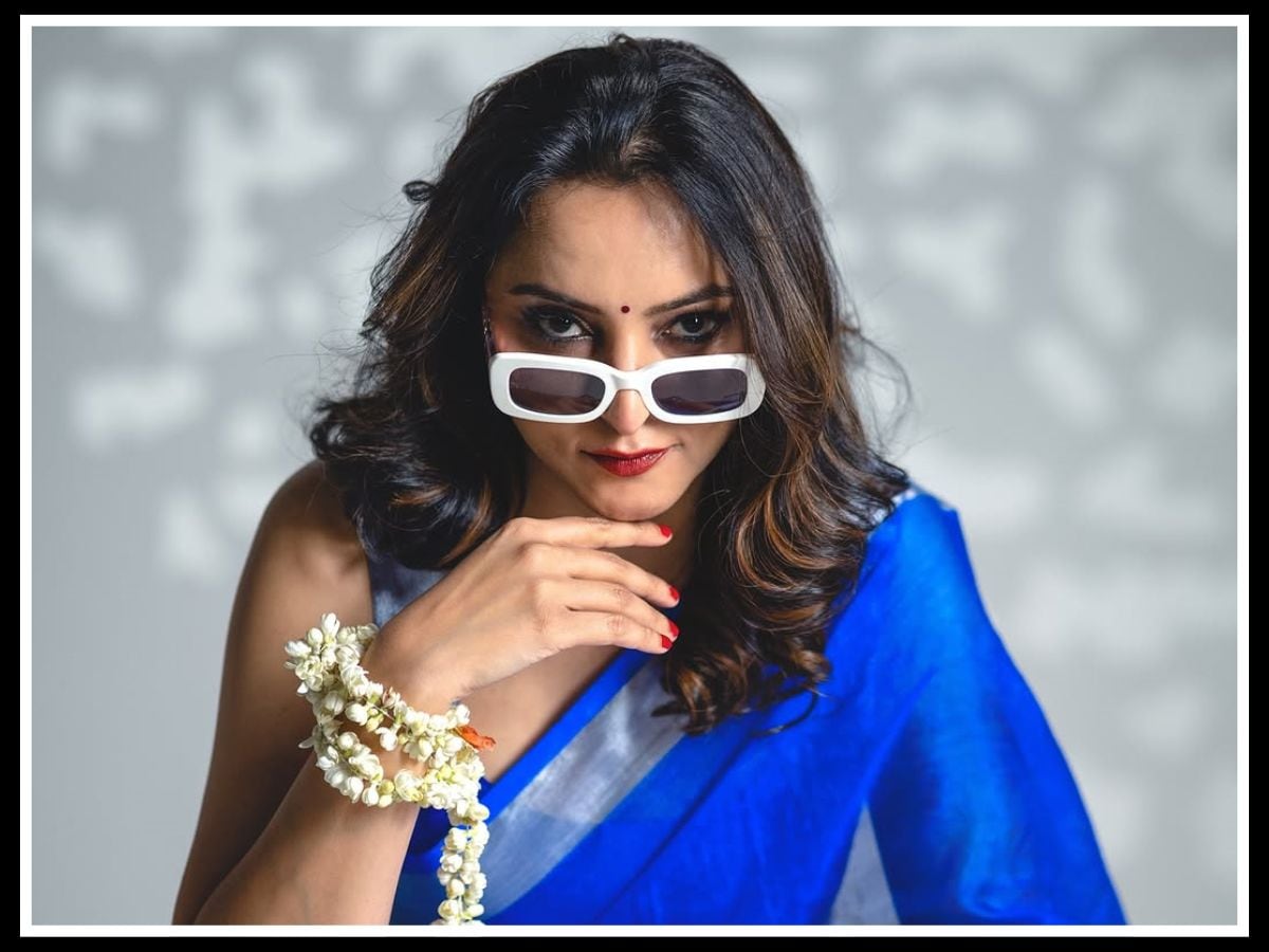 Meghana Gaonkar: ಮೇಘನಾ ಗಾಂವ್ಕರ್ ಮಸ್ತ್ ಫೋಟೋ ಶೂಟ್; ಕೈಗೆ ಮಲ್ಲಿಗೆ ಹೂವು ...