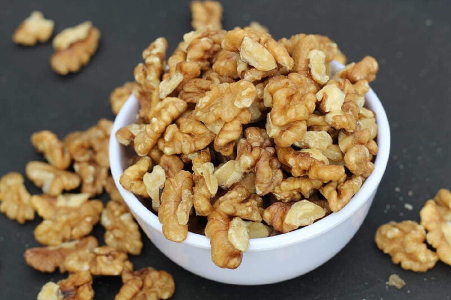 Soaked Walnuts: ಹೃದ್ರೋಗದ ಅಪಾಯ ಕಡಿಮೆ ಆಗಬೇಕಾ? ತೂಕ ಕಡಿಮೆ ಆಗಬೇಕಾ ...