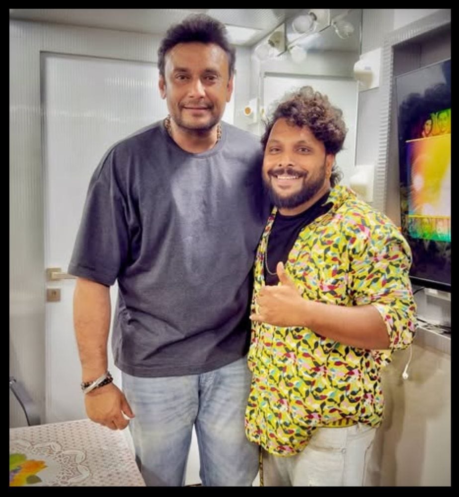 Darshan Viral Video: ಅಮ್ಮನೊಂದಿಗೆ ದಾಸನ ಭೇಟಿ ಮಾಡಿದ ಮಗು! ಕೇಕ್ ತಿನ್ನಿಸಿ ...