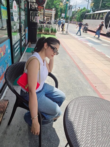 Devil Heroine: `ಡೆವಿಲ್' ರಾಣಿಯ ಸಖತ್‌ ಪೋಸ್; ಥೈಲ್ಯಾಂಡ್ ಬೀದಿಯಲ್ಲಿ ರಚನಾ ರೈ ...