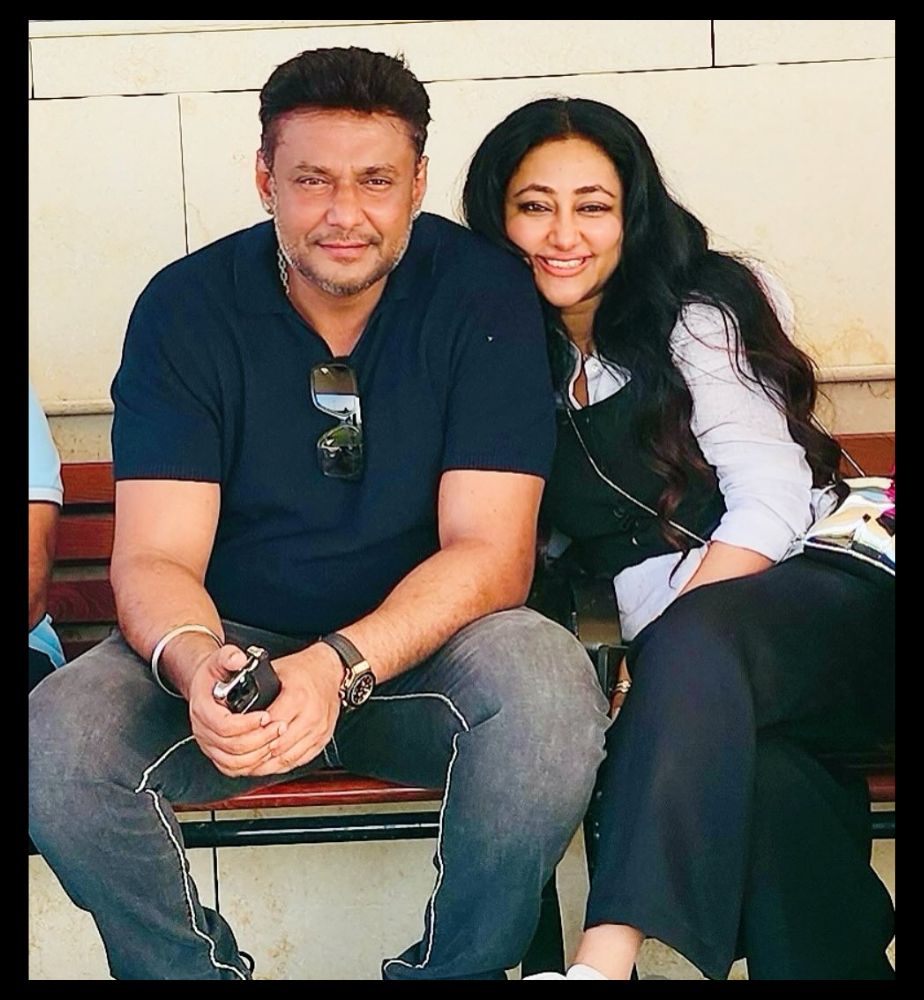 Vijayalakshmi Darshan: ಫ್ಯಾನ್ಸ್ ವಾರ್ ಬಳಿಕ ದರ್ಶನ್ ಭೇಟಿಯಾದ ವಿಜಯಲಕ್ಷ್ಮಿ! ಹೆಂಡ್ತಿ ಬಳಿ ದಾಸ ಹೇಳಿದ್ದೇನು ...