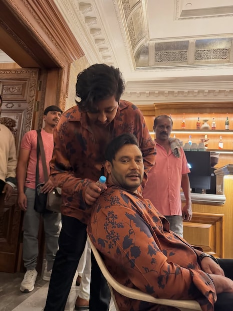 Devil Movie: ಮ್ಯಾಚಿಂಗ್ ಮ್ಯಾಚಿಂಗ್! ಡೆವಿಲ್ ಸೆಟ್ ನಲ್ಲಿ ವಿನೀಶ್-ದರ್ಶನ್ ...