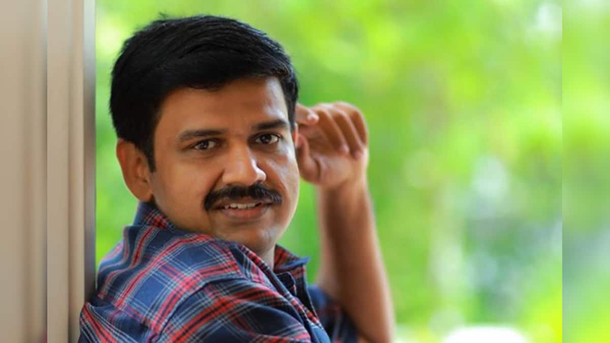 'ഒപ്പ് വ്യാജം തന്നെ, ഫോറൻസിക് പരിശോധന വേണം'; മുഖ്യമന്ത്രിയുടെ വാദത്തി ...