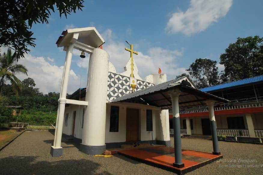 Malayalam News - കവളപ്പാറയിലെ കാവൽ മാലാഖമാർ: പ്രളയത്തിൽ മുങ്ങിയ ഒരു ...