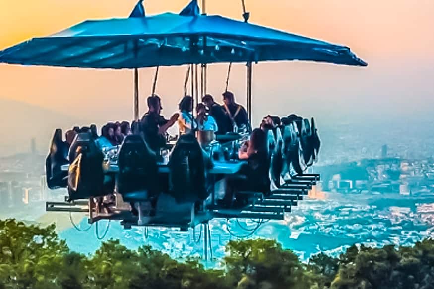 Malayalam Video News - VIDEO: ആകാശത്തിരുന്ന് ഡിന്നർ കഴിക്കണോ, നോയിഡ വരെ ...