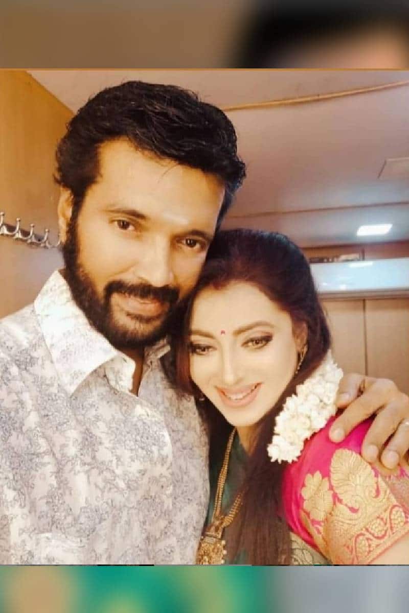 Priya Raman | അവർ വീണ്ടുമൊന്നിച്ചത് വർഷങ്ങൾക്ക് മുൻപ്? പ്രിയ രാമന്റെ ...