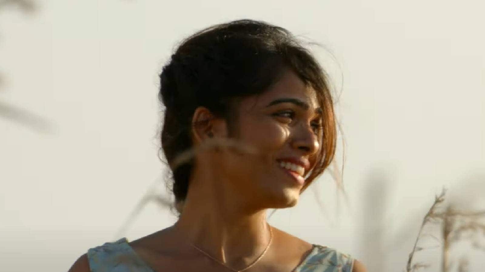 Sanah Moidutty | The song from the movie 'Varayan' has been released ...