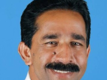 CV Varghese | 'ഡീൻ കുര്യാക്കോസിനെ ഉടുമുണ്ടില്ലാതെ ഇടുക്കിയിൽനിന്ന് ...