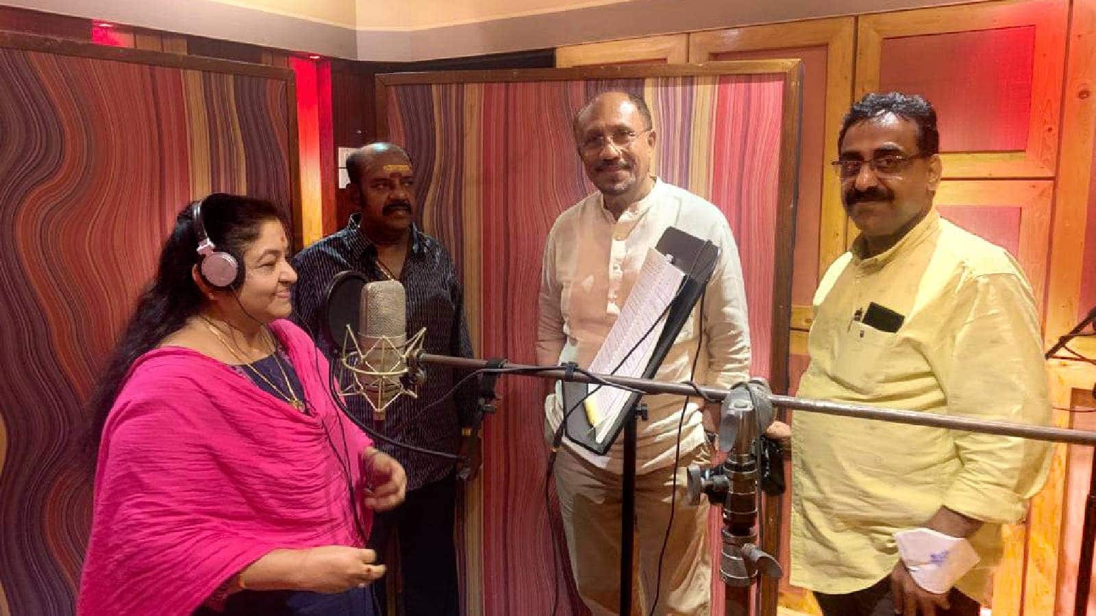 K.S. Chithra | ഉർവശിയുടെയും സിൽക്ക് സ്മിതയുടെയും ചെറുപ്രായത്തിൽ ചെയ്ത ...