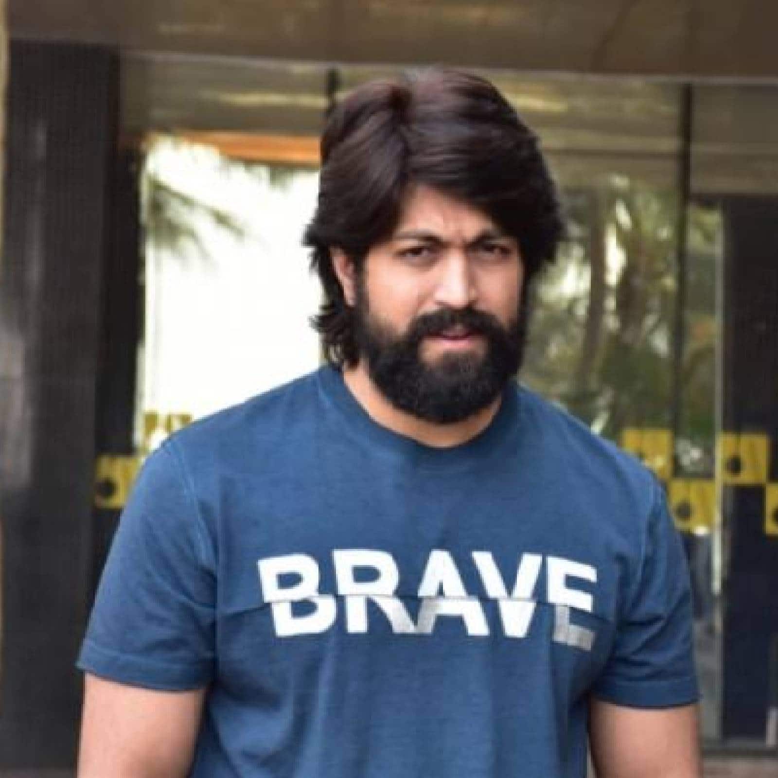 സംവിധായകർക്ക് സിഗരറ്റും ചായയും എത്തിച്ചു കൊടുത്തു; കഴിഞ്ഞ കാലം ഓ ...