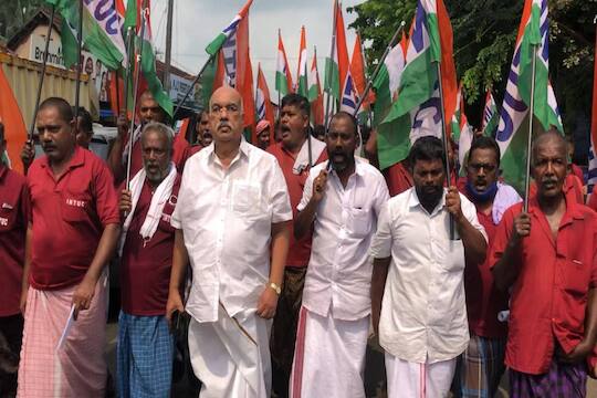 INTUC കോണ്‍ഗ്രസിന്‍റെ പോഷകസംഘടനയല്ലെന്ന പരാമര്‍ശം; സതീശനെതിരെ ...