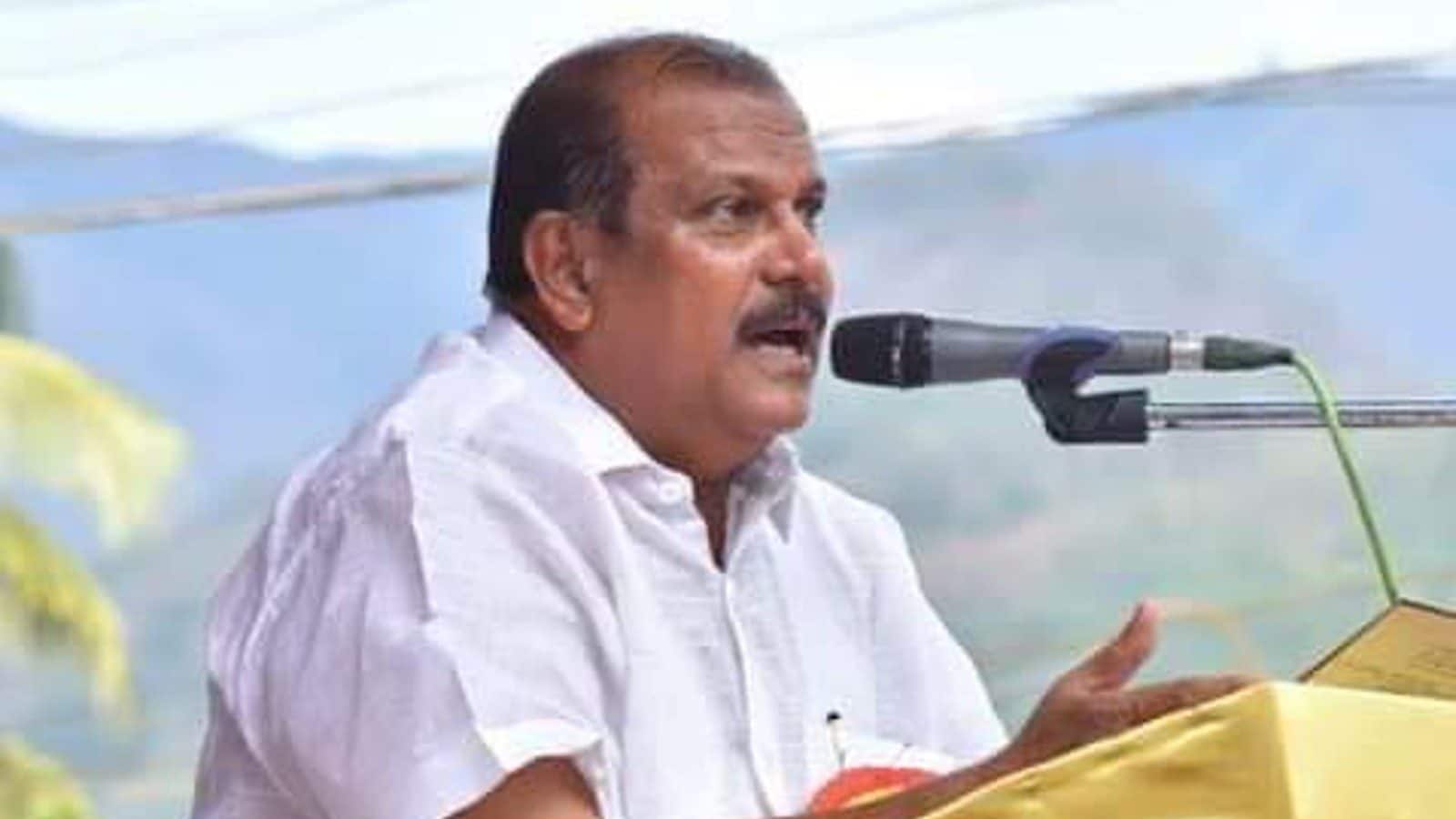 PC George | മൂന്ന് ദിവസമായി തിരയുന്നു; പി സി ജോർജ് ഒളിവിൽ എന്ന് കൊച്ചി ...