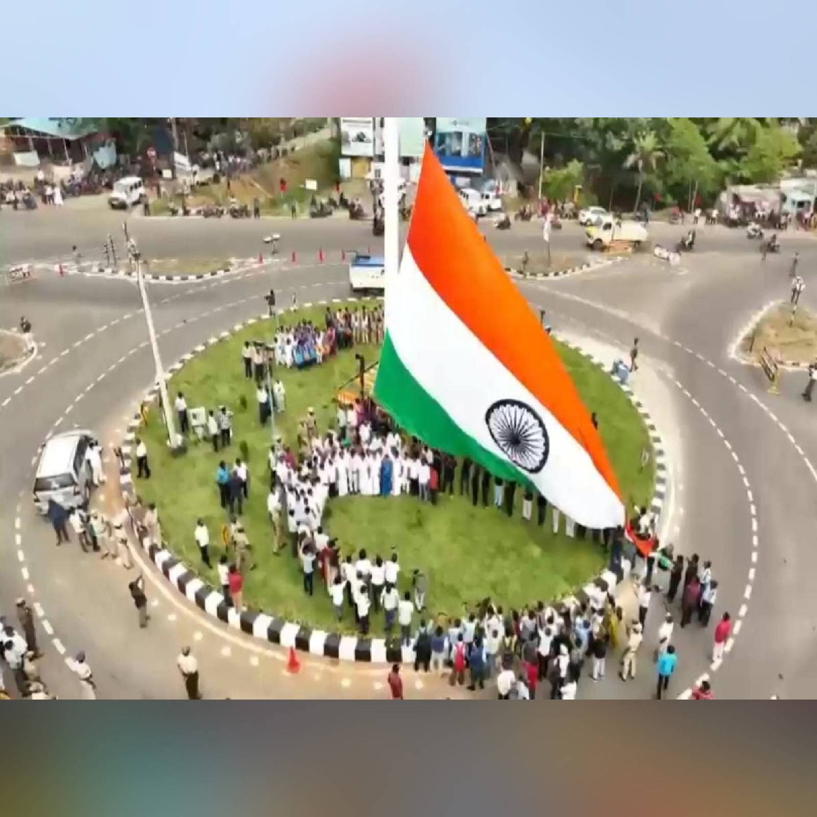 147.60 അടി ഉയരെ തമിഴ്‌നാട്ടിലെ ഏറ്റവും ഉയരം കൂടിയ ദേശീയപതാക ...