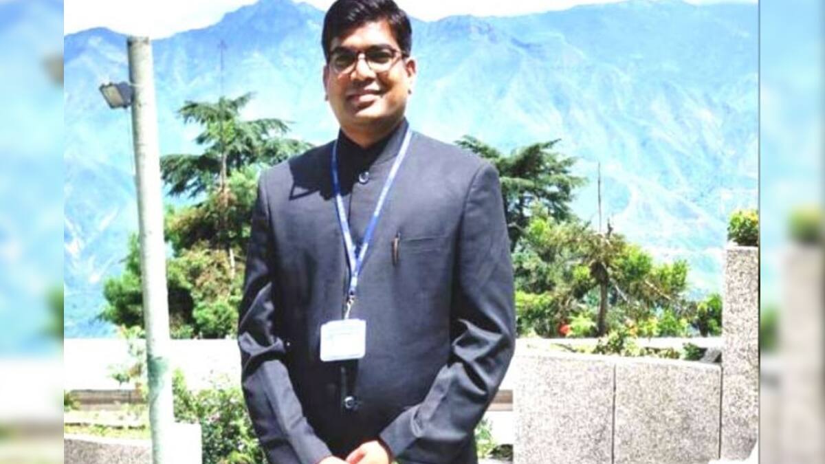 IIT വിദ്യാർഥിനിയെ ലൈംഗികമായി പീഡിപ്പിച്ച കേസിൽ അറസ്റ്റിലായ IAS ...