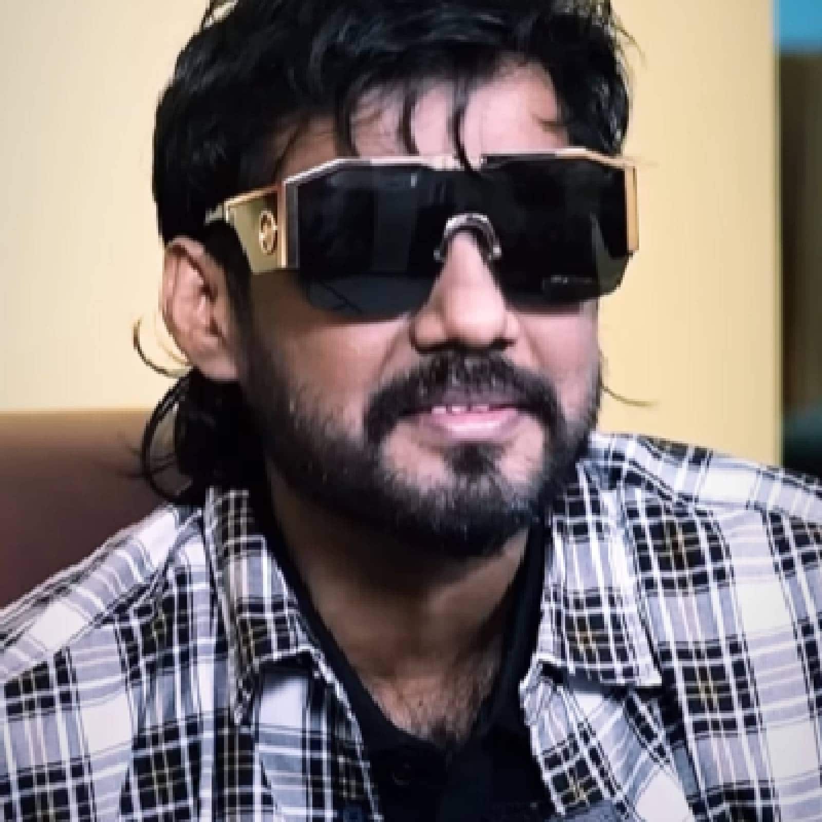 Bala | ആശുപത്രിയിലായ ബാലയെ കാണാൻ ഓടിയെത്തി ഉണ്ണി മുകുന്ദൻ – News18 മലയാളം