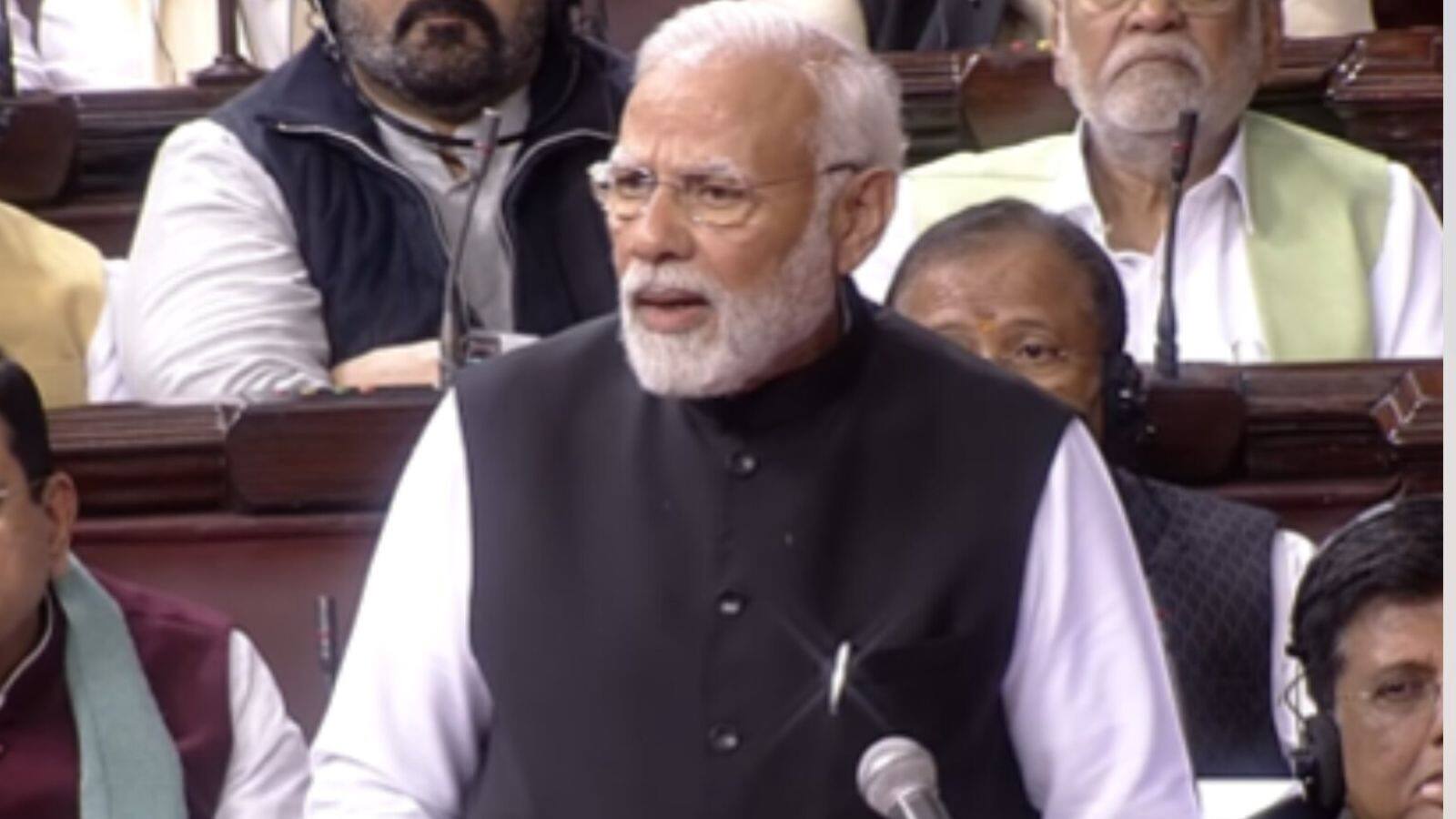 PM Modi Parliament Speech:'നെഹ്രുവിന്റെ കുടുംബ പേര് ഉപയോഗിക്കാൻ ഭയം ...