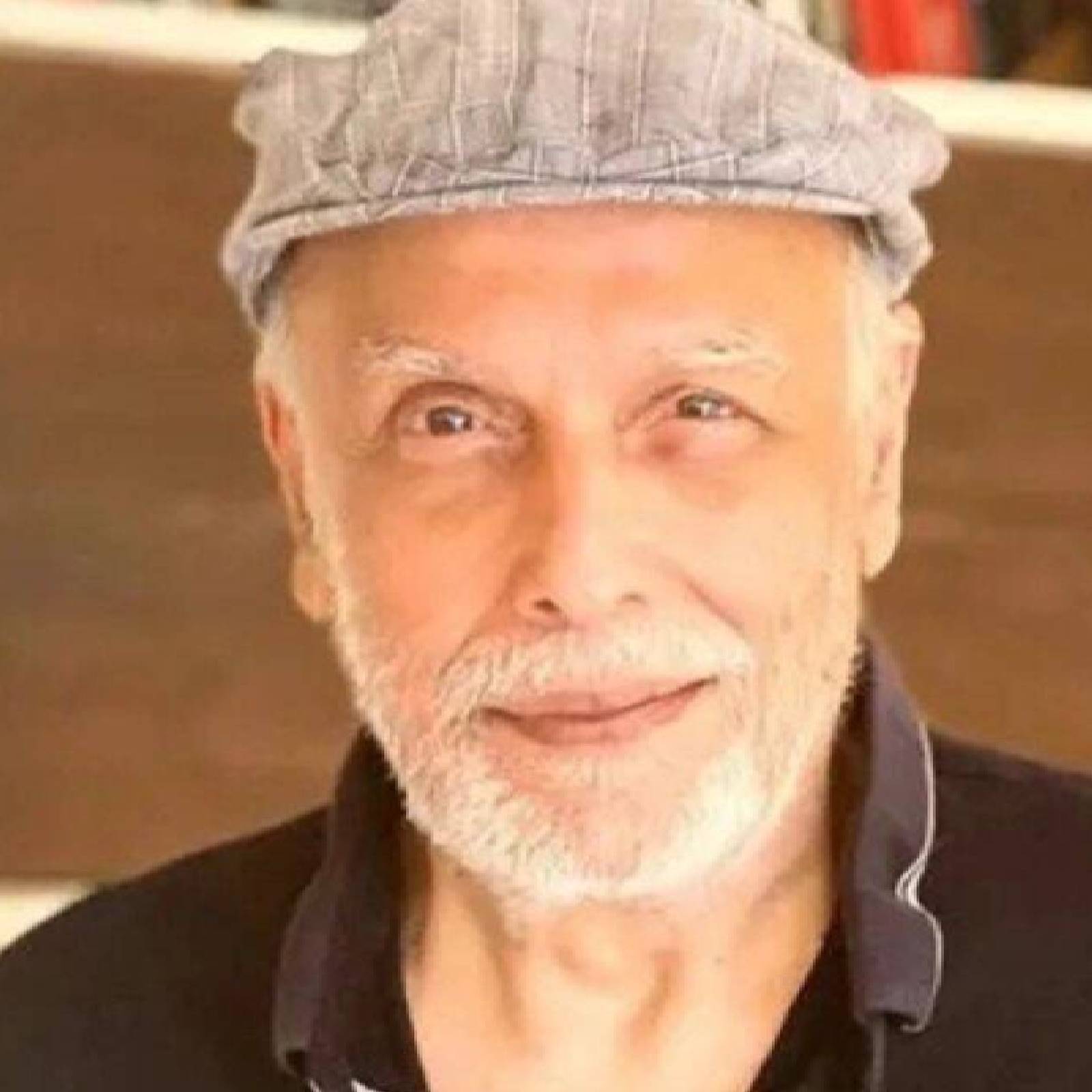 വിവാഹം ചെയ്യാത്ത അച്ഛനമ്മമാർക്ക് ജനിച്ച ഞാൻ ജാരസന്തതി എന്ന വിളികേട്ടു ...