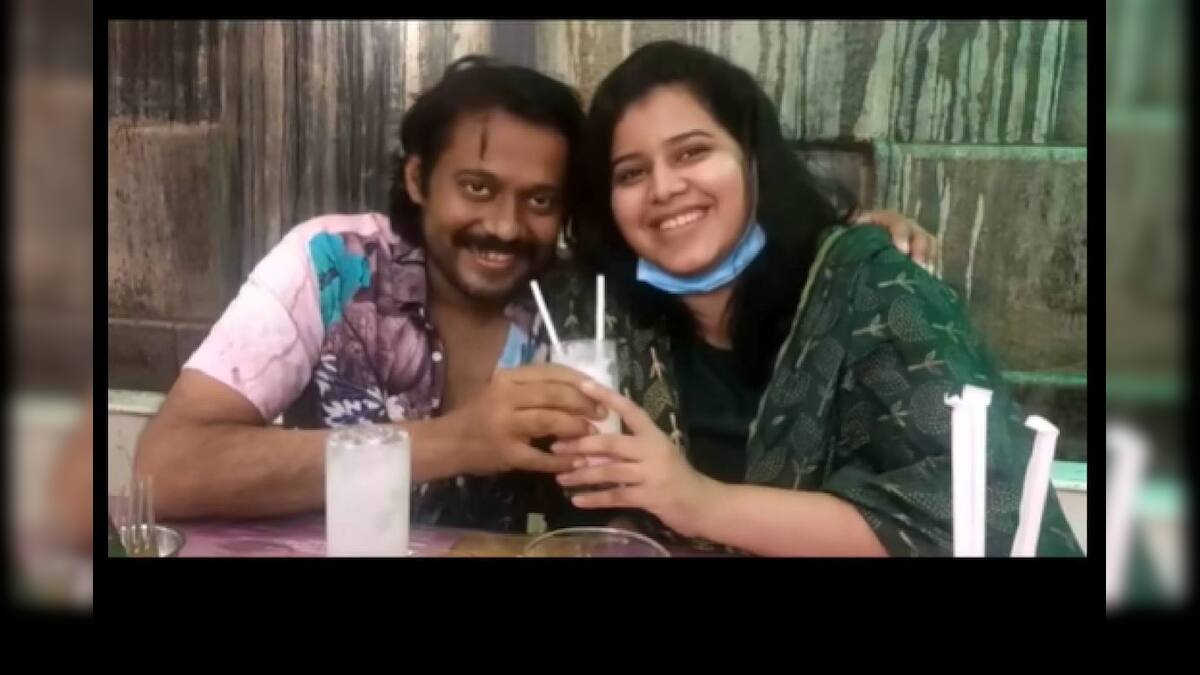 Actor Bala | എലിസബത്തിനൊപ്പം സന്തോഷവാനായ ബാല; പെരുന്നാളിന് സ്‌പെഷ ...